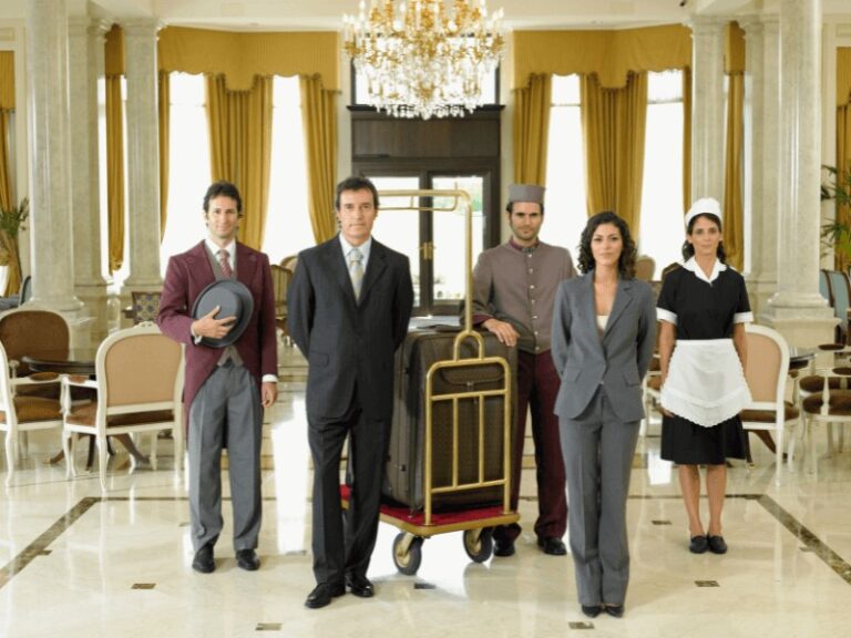 Top 9 Design Best Trends Wait Staff Uniform Styles 2023