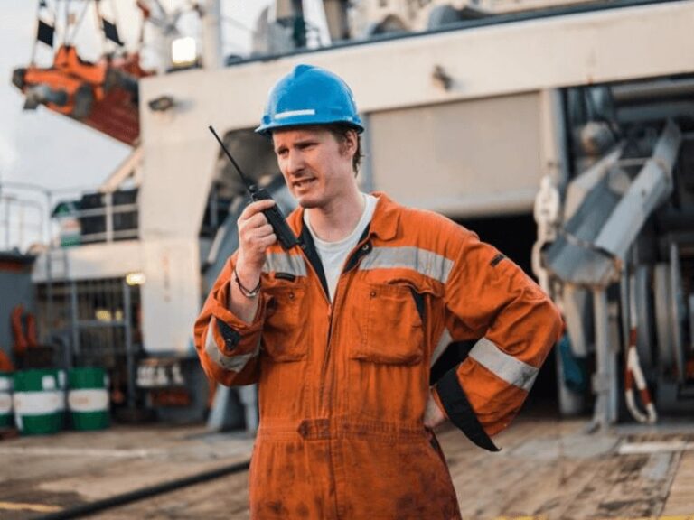 Top 9 Design Best Trends Construction Uniforms Styles 2023